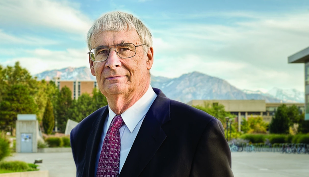 Peter J. Stang Named Priestley Medalist