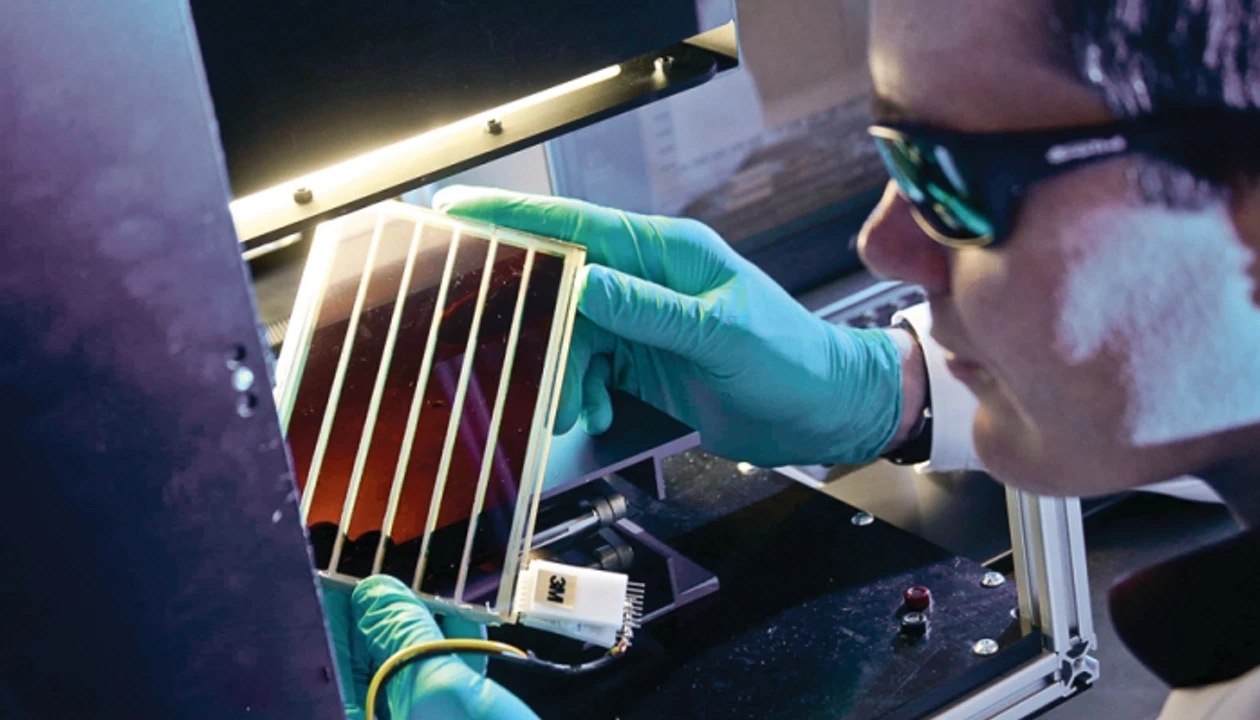 Dye Solar Cells Hit New Record