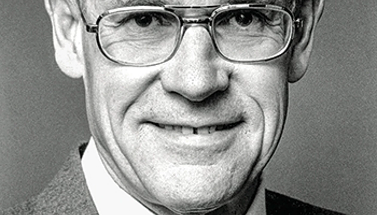 Robert L. Letsinger