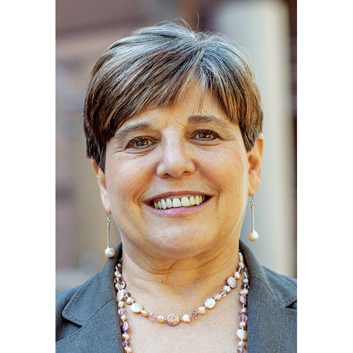 DirectorLarge-Ellen-B-Stechel