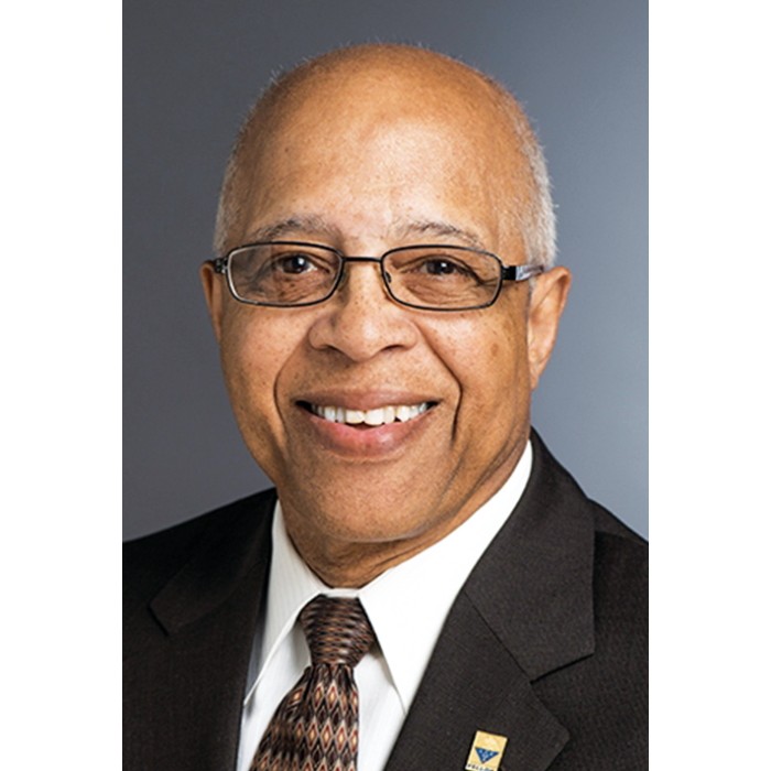 DirectorLarge-Thomas-W-Smith