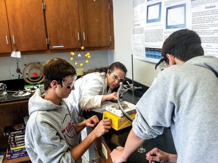 Science-Coaches-seeks-chemists