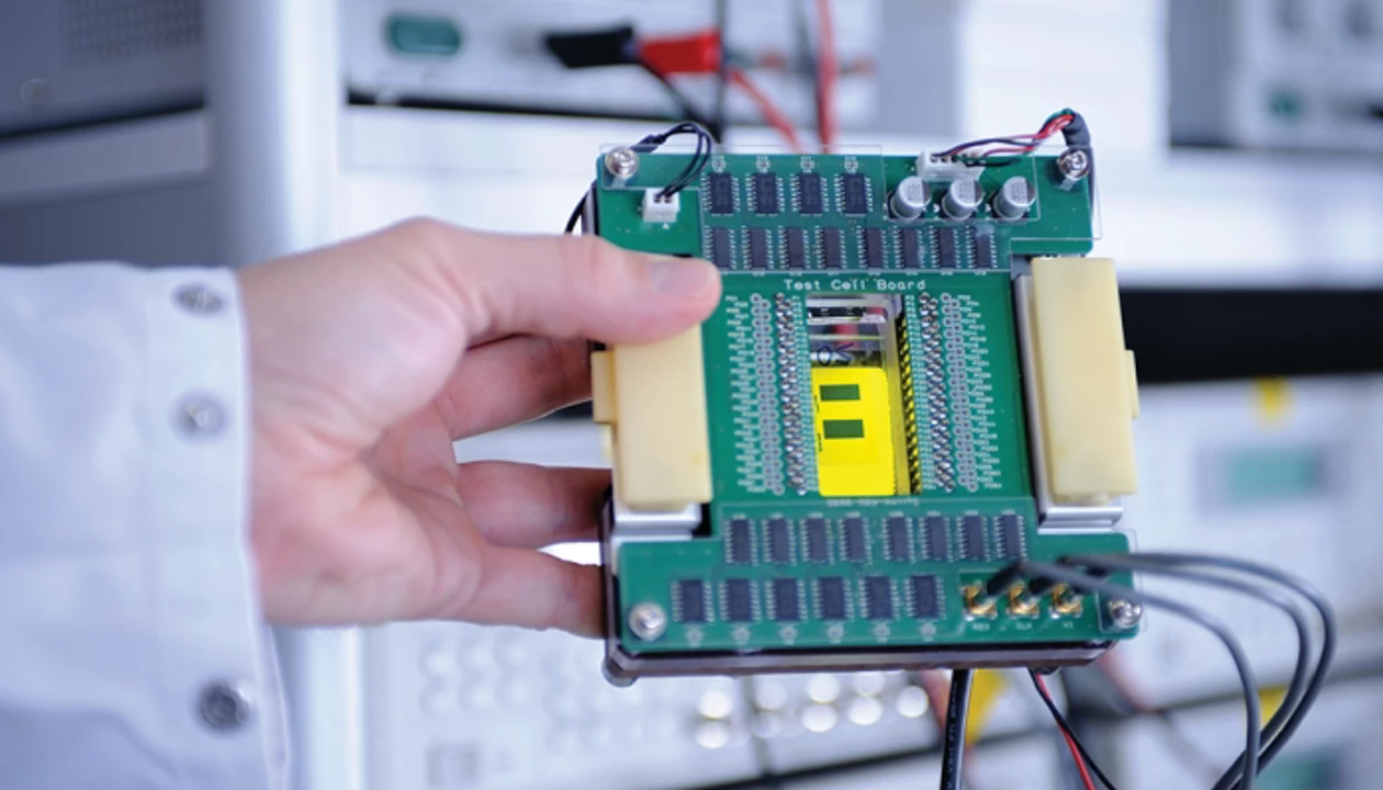 Merck boosts liquid-crystal R&D