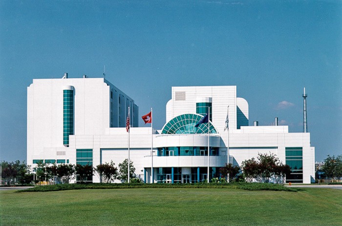 Patheon-acquires-Roche-facility