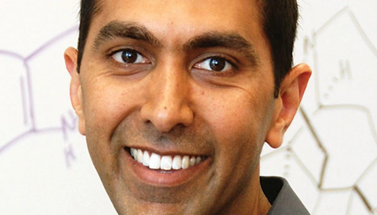 Neil Garg wins Robert Foster Cherry Award for Great Teaching