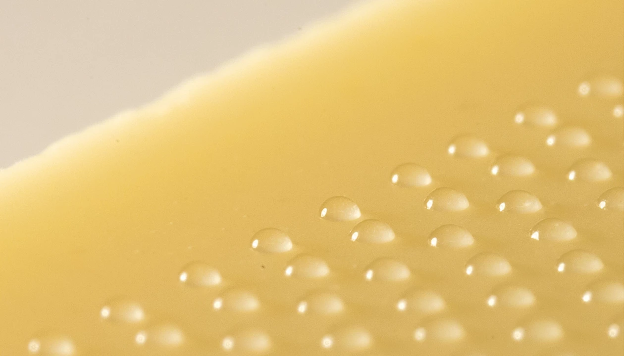 Ultrasonic waves print single drops of viscous fluids