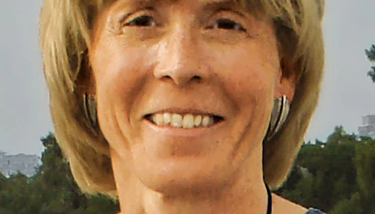 Gibbs Medal to Cynthia Burrows
