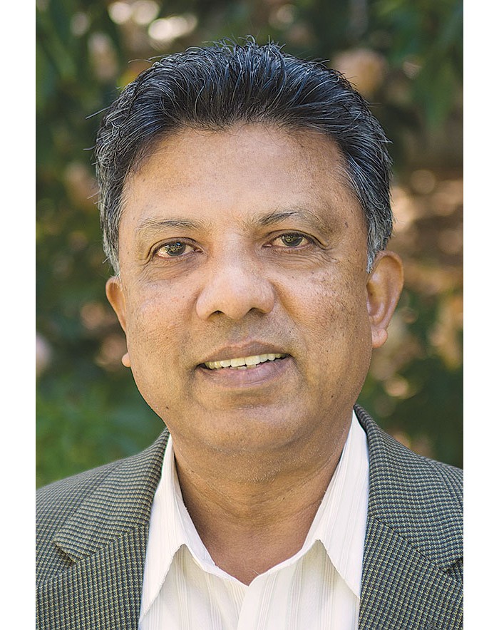 Ray Fernando wins 2019 Tess Award