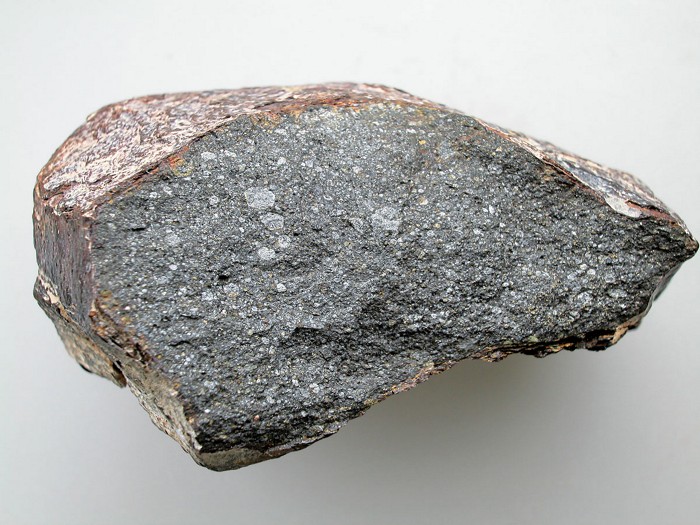 New analysis challenges existing ideas about our planet’s formation