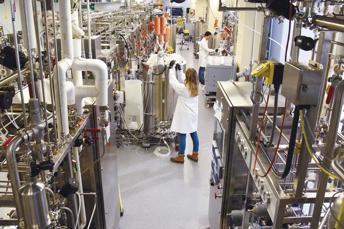 Regeneron offers early look at COVID-19 antibody cocktail data