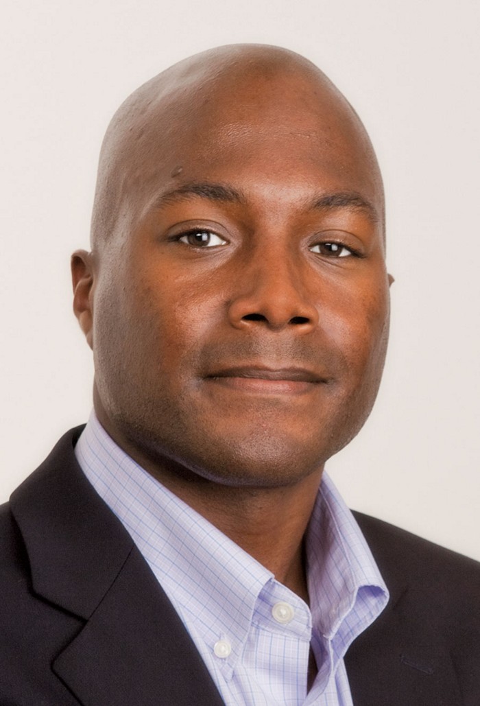 Thomas H. Epps III receives Percy Julian Award