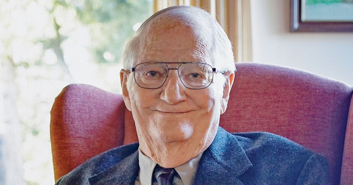 Frank F. Davis, pegylation pioneer, dies at 100