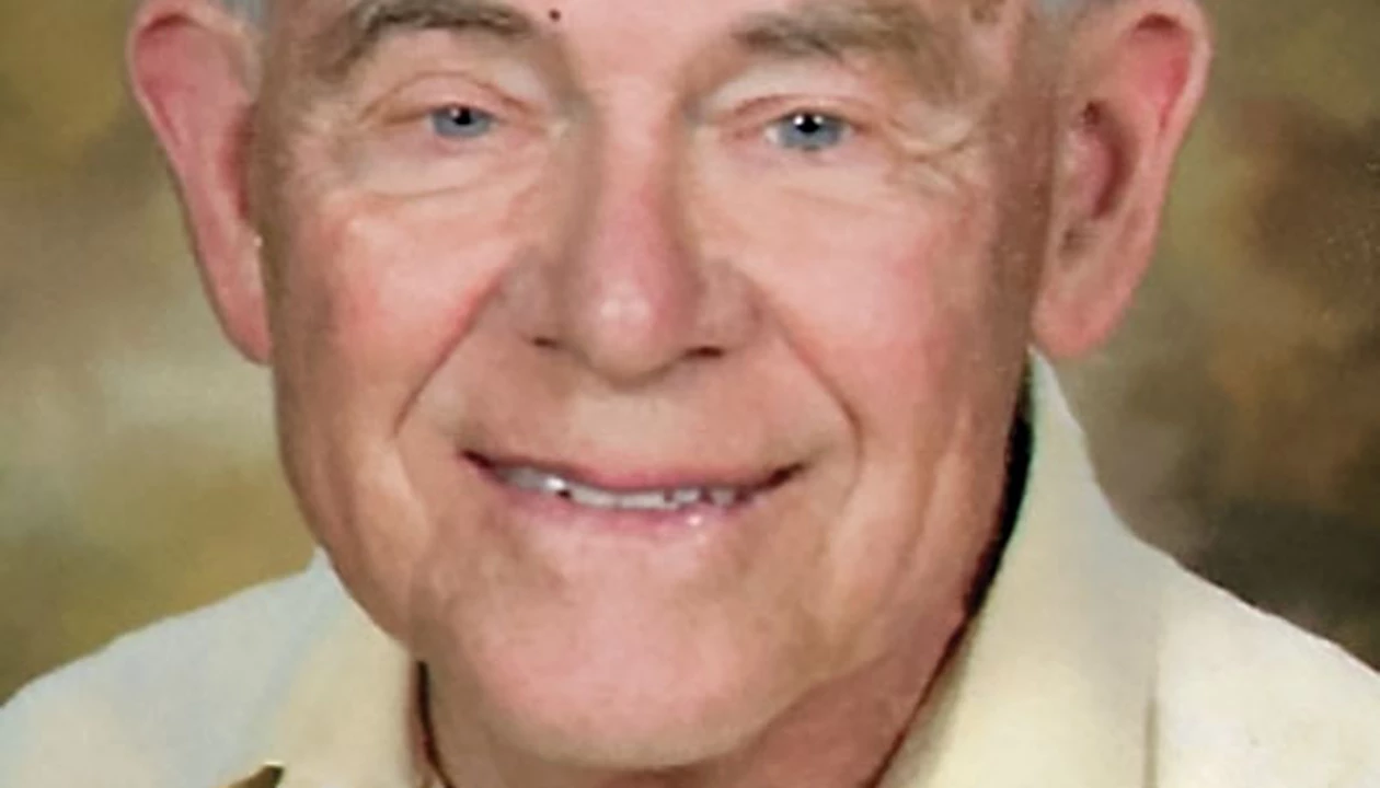 Obituary: Ross Davis Compton