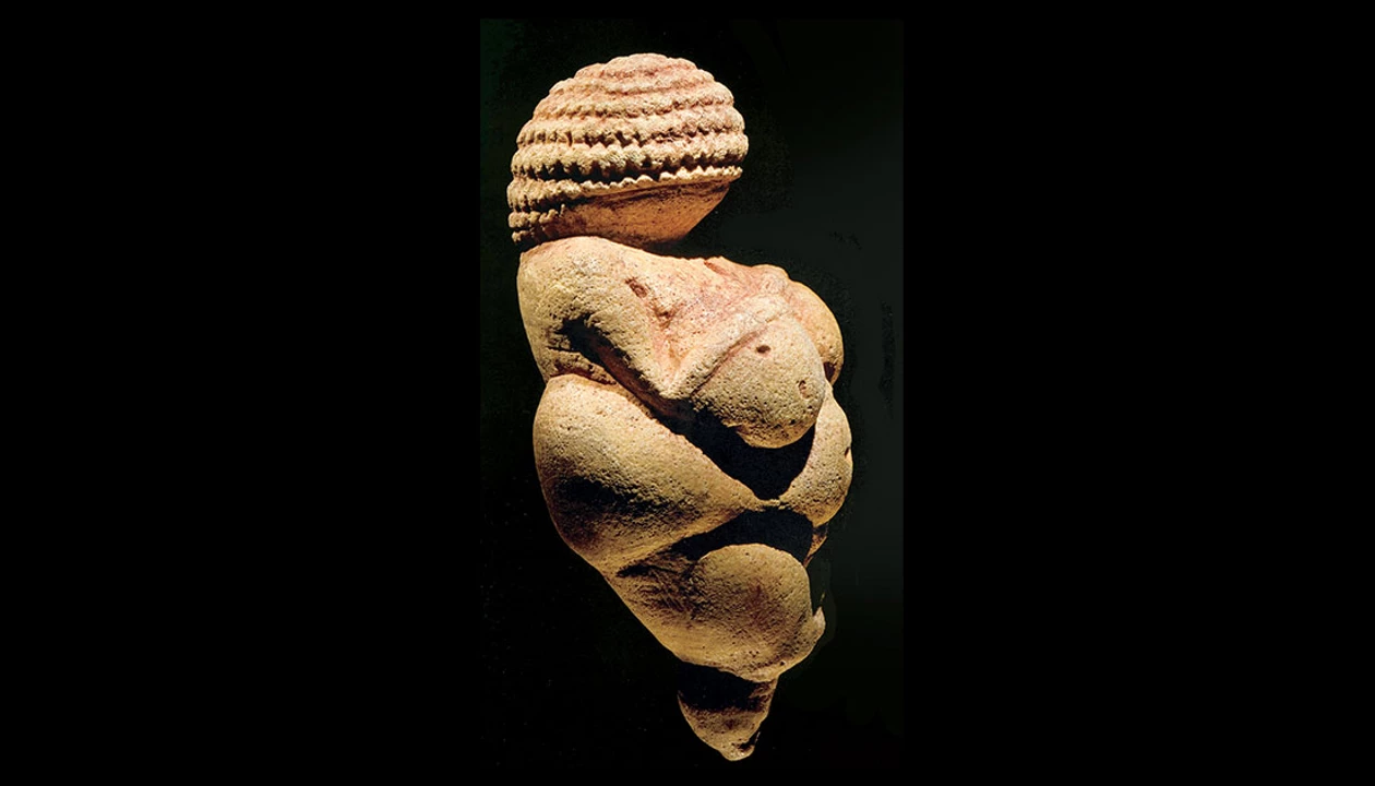 Statues of women, ancient and modern