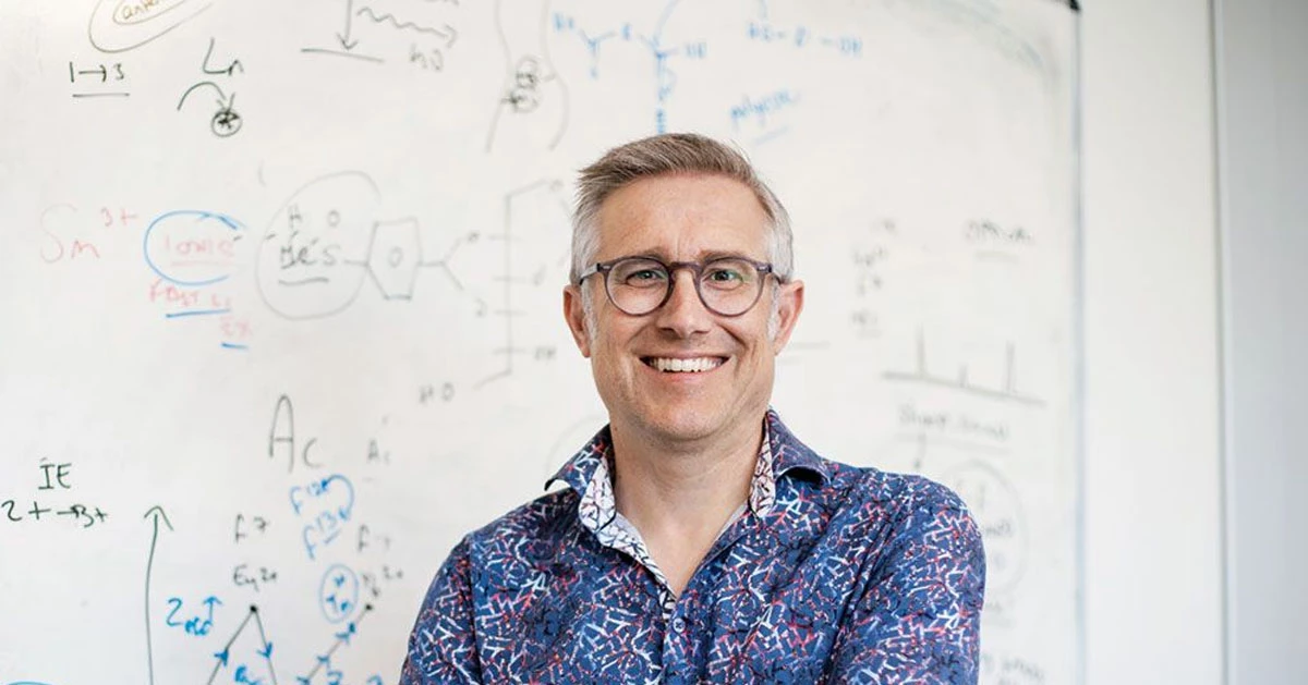 David Smith builds self-assembling nanogels for regenerative medicine