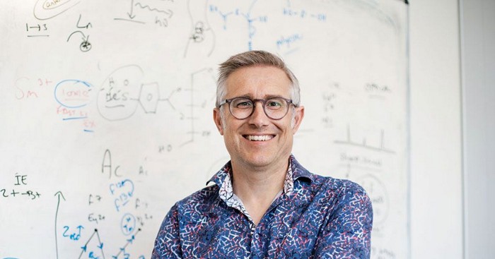 David Smith builds self-assembling nanogels for regenerative medicine