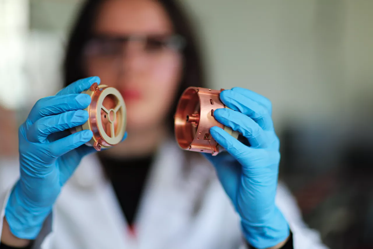 The emerging world of single-molecule mass measurements