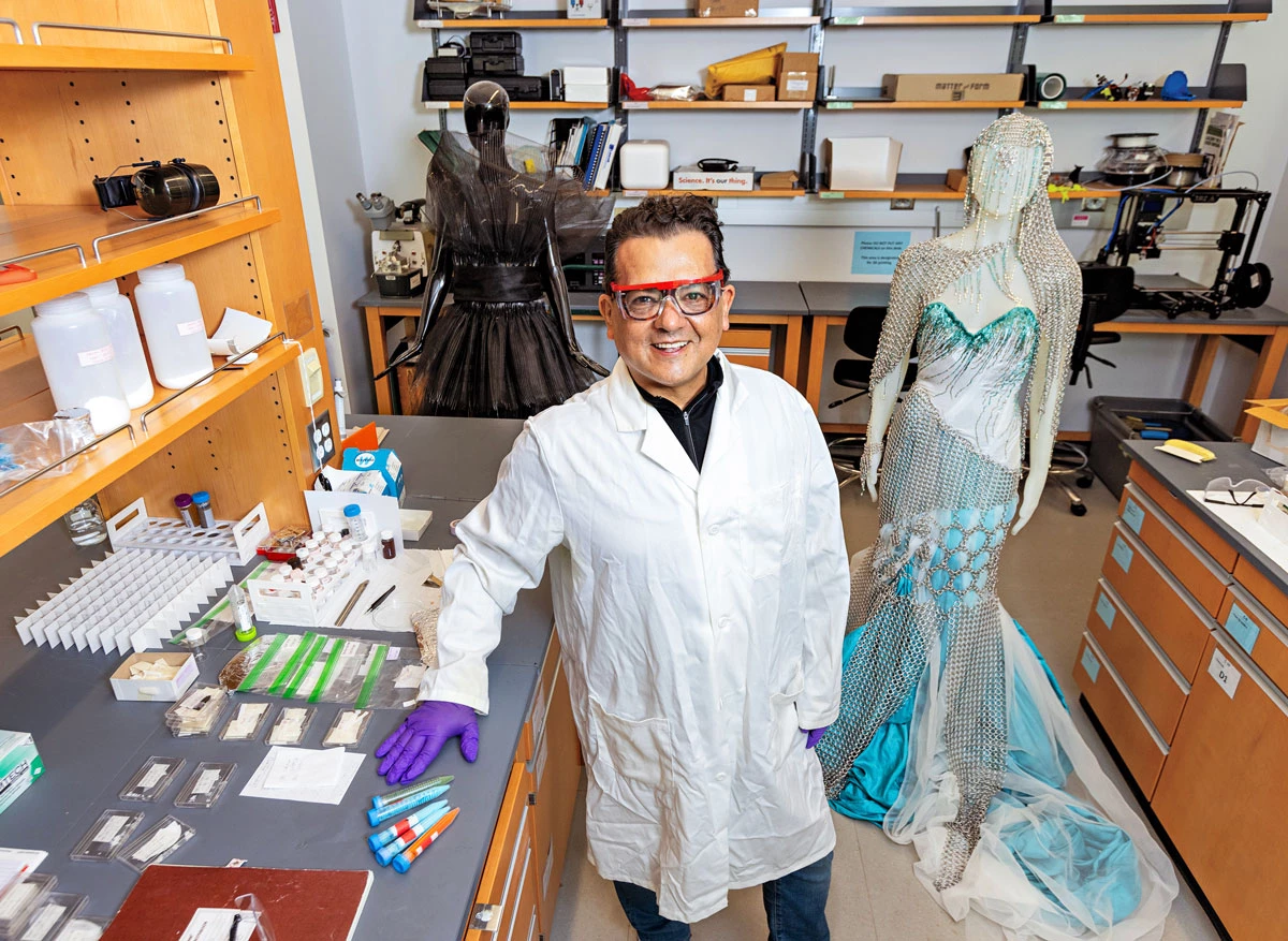 Juan Paulo Hinestroza matches nanotechnology with fashion design