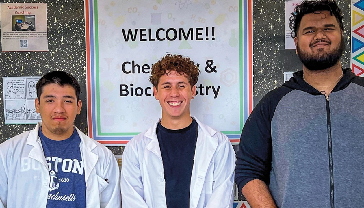 ACS program encourages community college students to become chemical ...