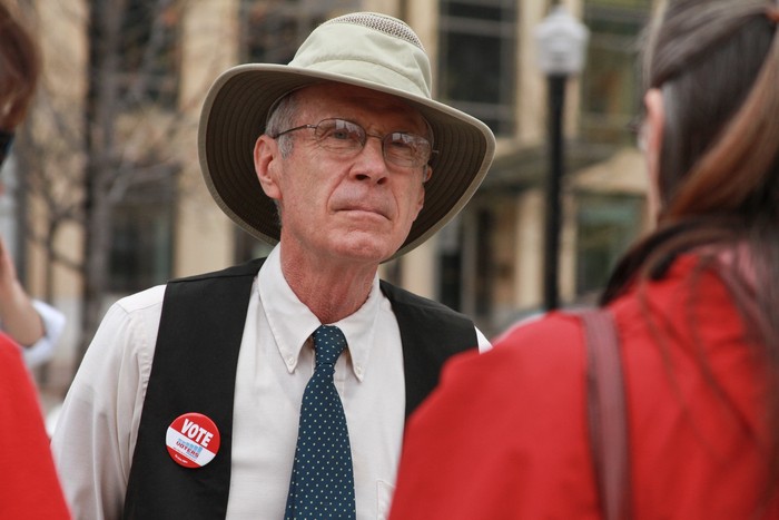 Wisconsin-Recall-Candidate-Card-Carrying