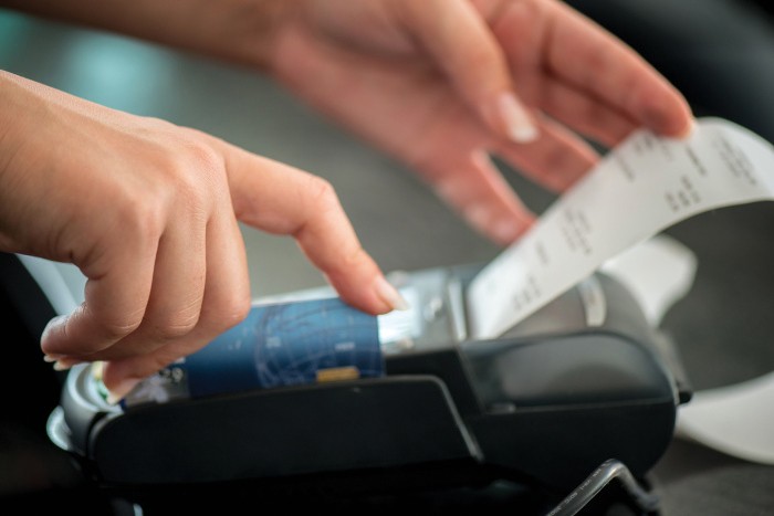 Touching-thermal-receipts-extend-BPA