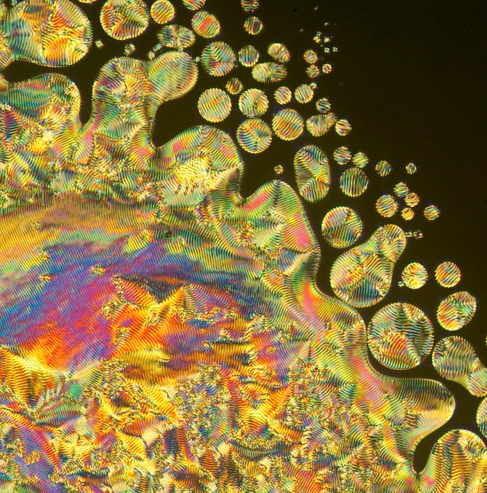 Chemistry in Pictures: A melting liquid﻿