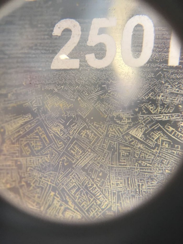 Chemistry in Pictures: Crystal labyrinth