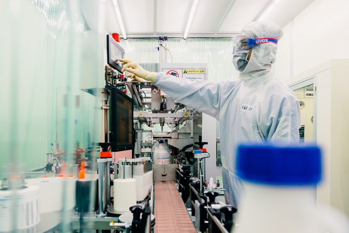 Versum accepts sweetened deal from Merck KGaA