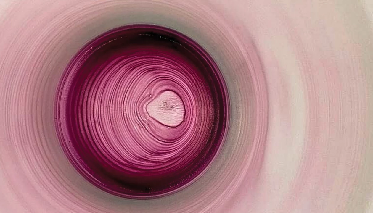 Chemistry in Pictures: Purple gold