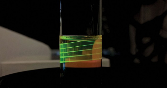 Chemistry in Pictures: Light show