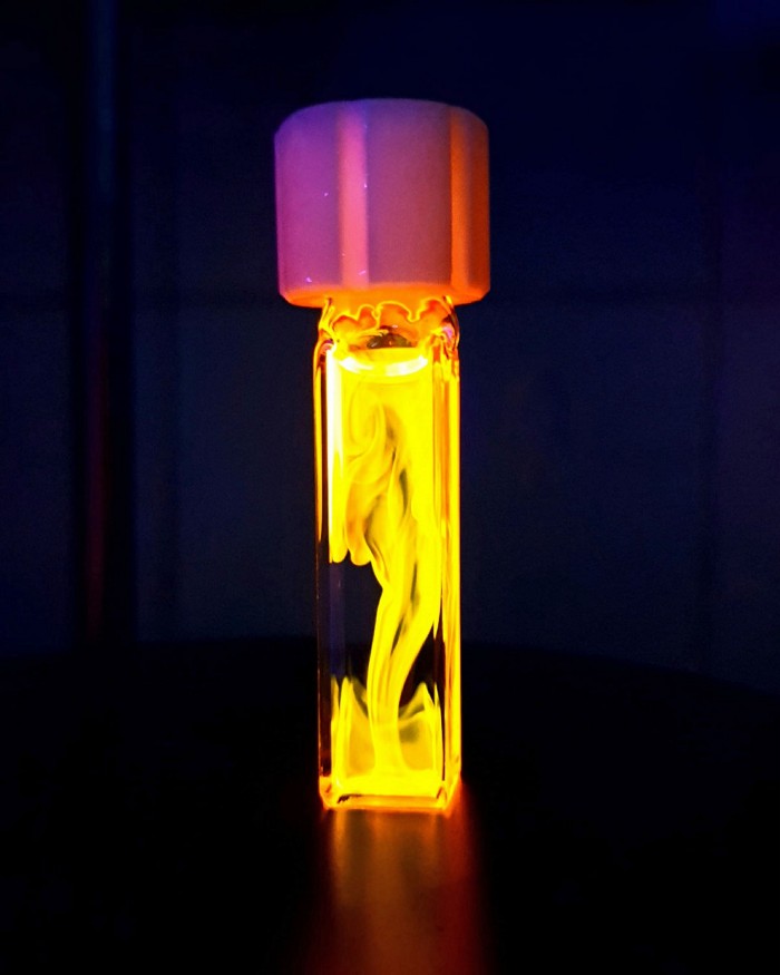 Chemistry in Pictures: Fire in a bottle
