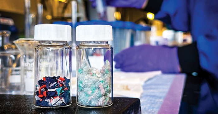 A new process separates mixed textile waste for recycling
