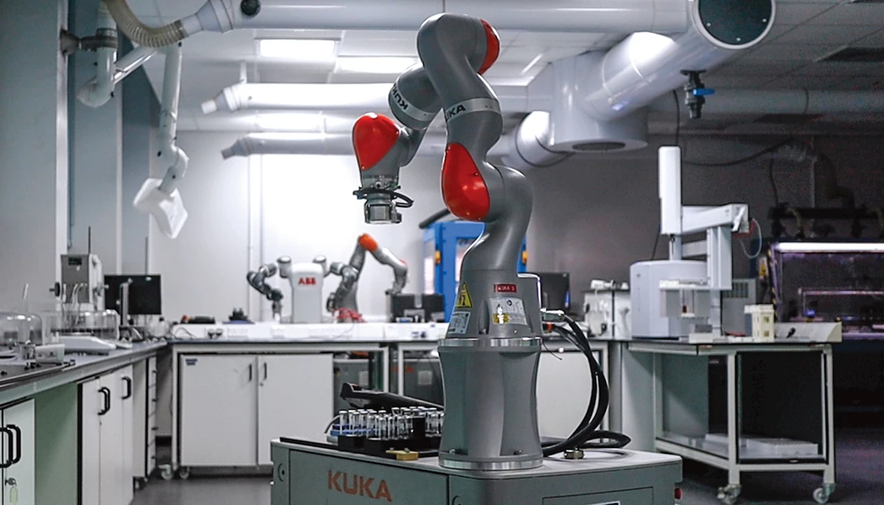 An AI-powered lab partner