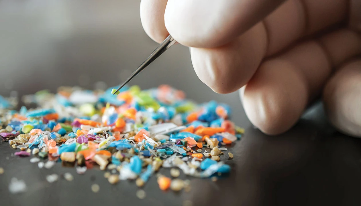 AI tool aggregates microplastics across studies