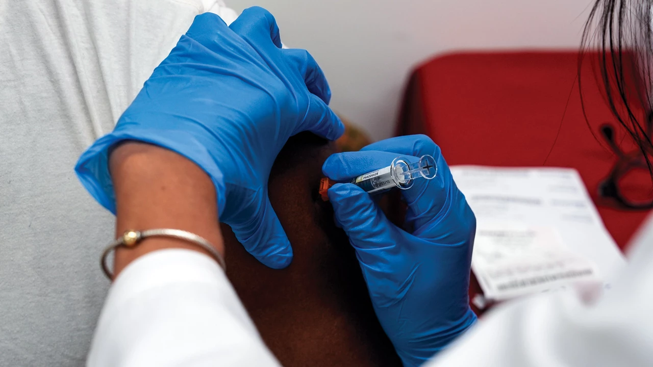 Confusion persists after US FDA approves new COVID-19 vaccines
