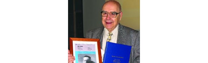 ALFRED-BADER-HONORED-QUEENS-UNIVERSITY