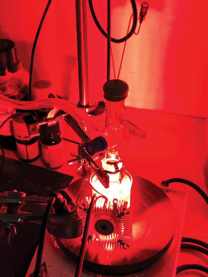 Chemistry in Pictures: Color control