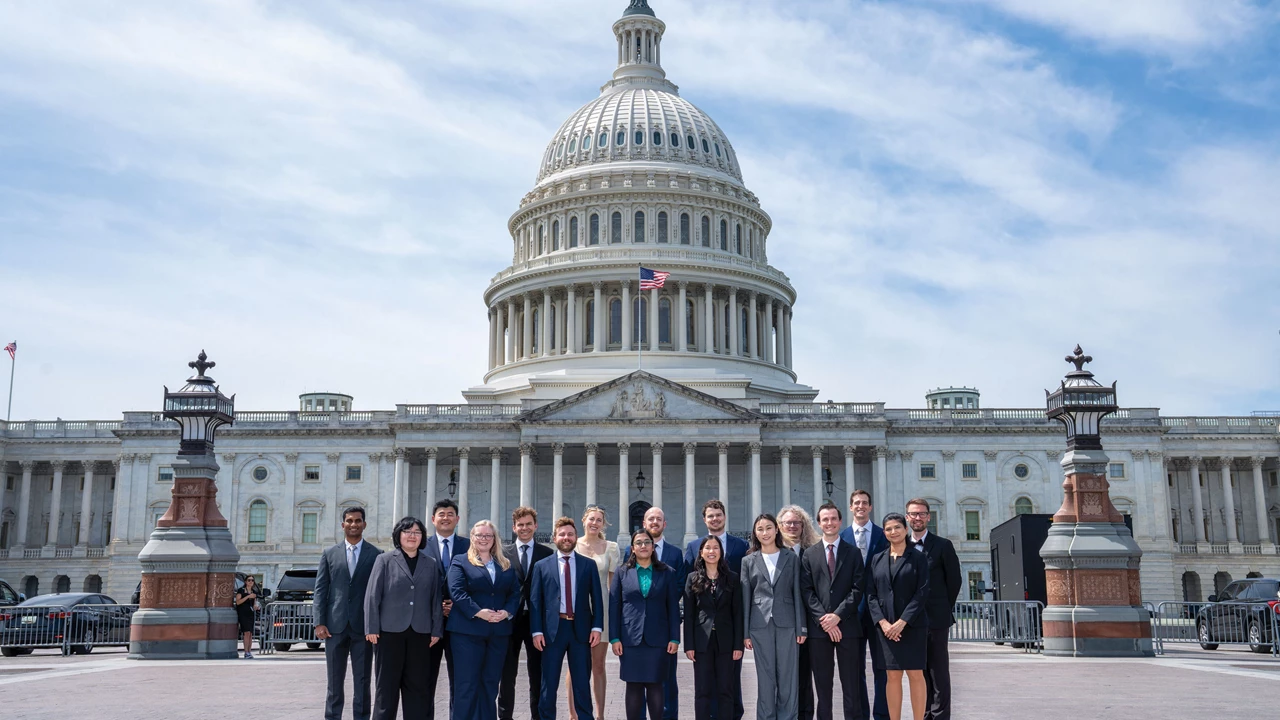 National Lab Research SLAM event brings chemistry to Capitol Hill