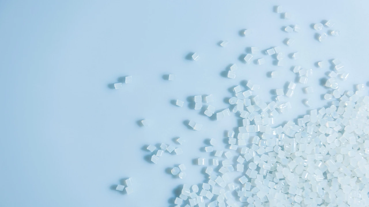 Turning ocean carbon into biodegradable plastic