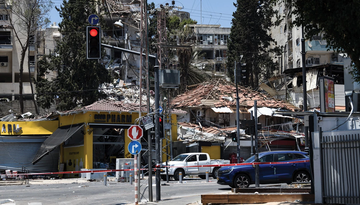 Missile strike hits Weizmann Institute of Science lab buildings