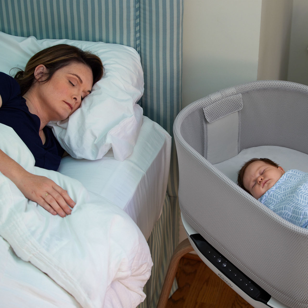 Graco SmartSense Soothing Bassinet, Luna