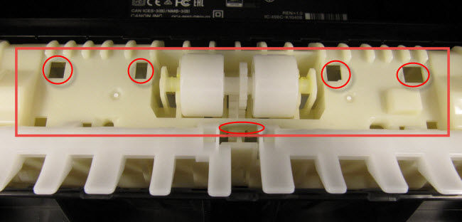 The rear cover doesn't close properly (Error 1303 or 1313 )