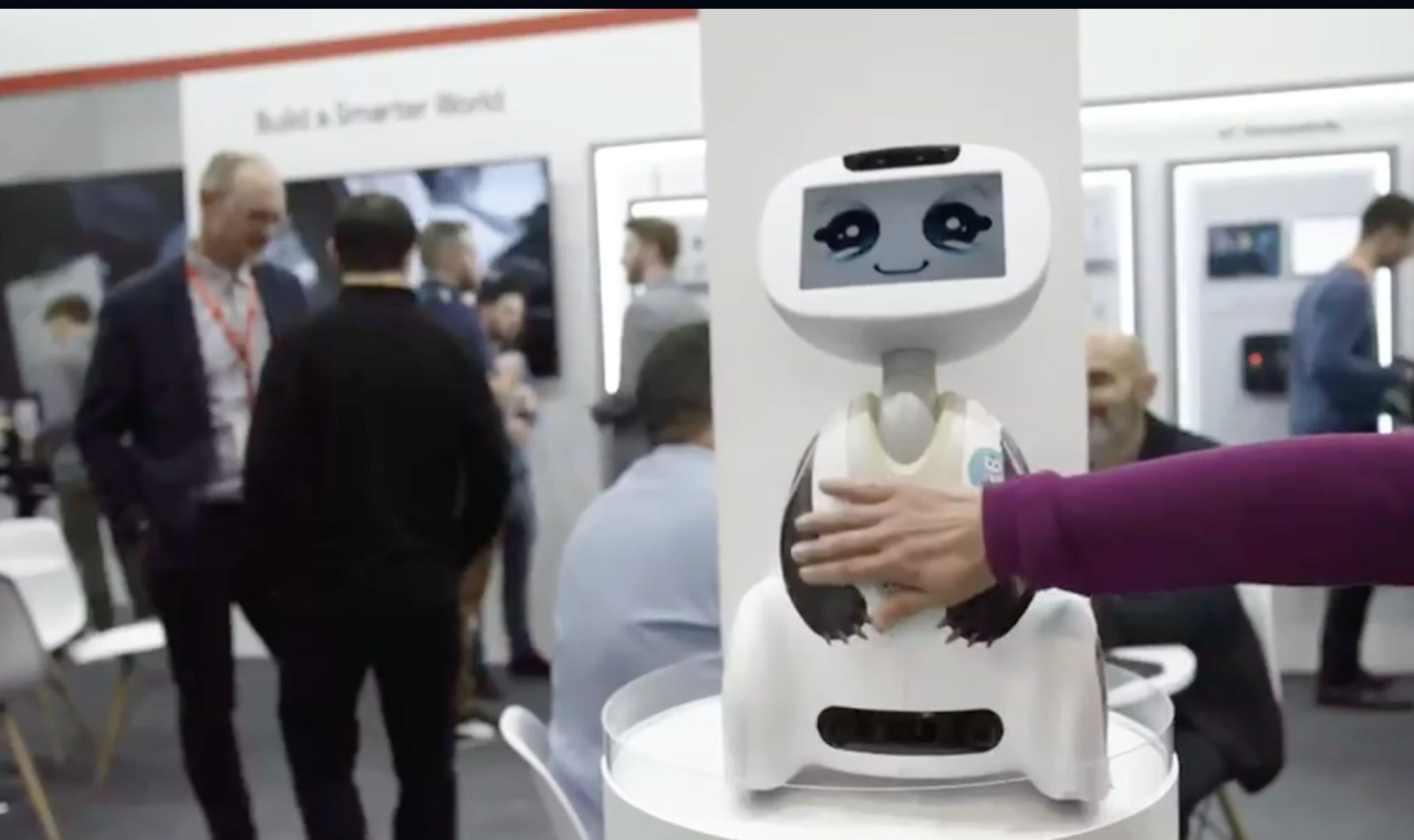 The Latest in IoT: Connecting the Dots for More Intelligent Industries The Latest in IoT: Connecting the Dots for More Intelligent Industries