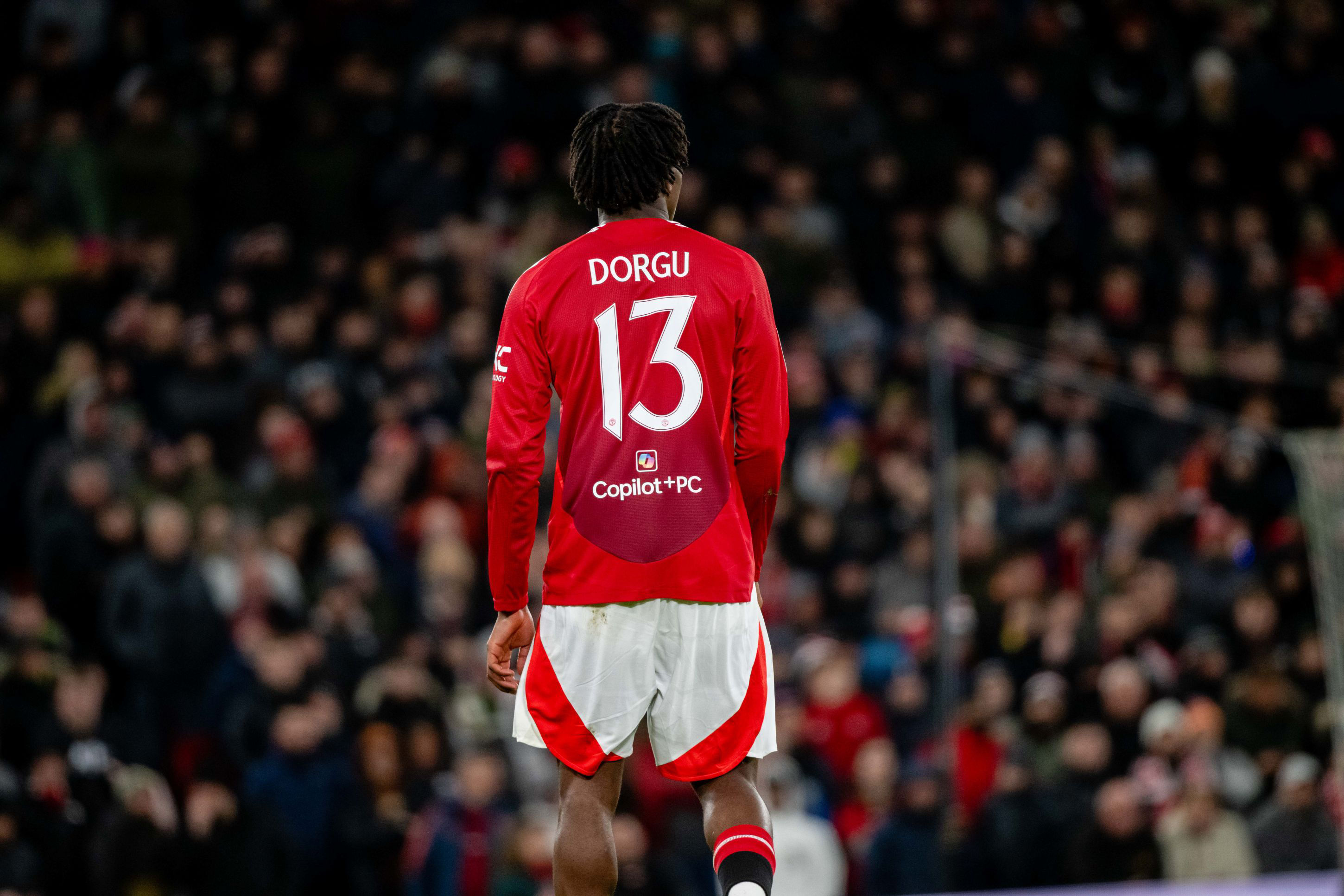 Snapdragon and Manchester United welcome back Copilot+ PC | Qualcomm