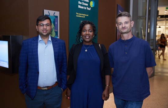 Snapdragon Insiders visit “Cellphone: Unseen Connections” at the ...