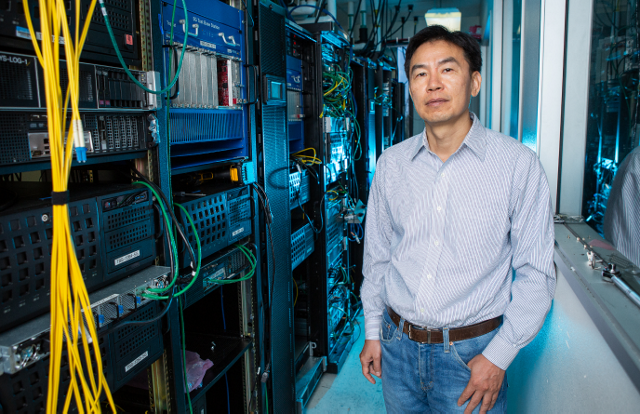 Qualcomm inventor Dr. Tao Luo on how your 5G phone connects to a cell ...