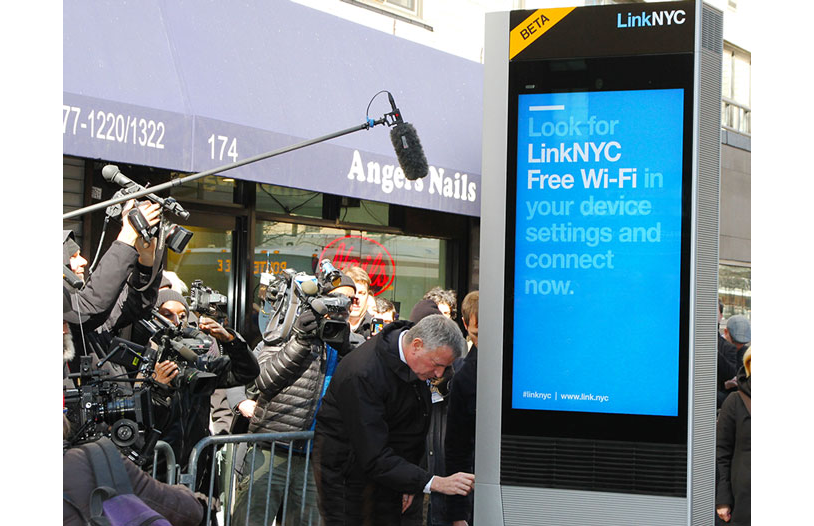LinkNYC officially launches free gigabit Wi-Fi—powered by Qualcomm solutions | Qualcomm