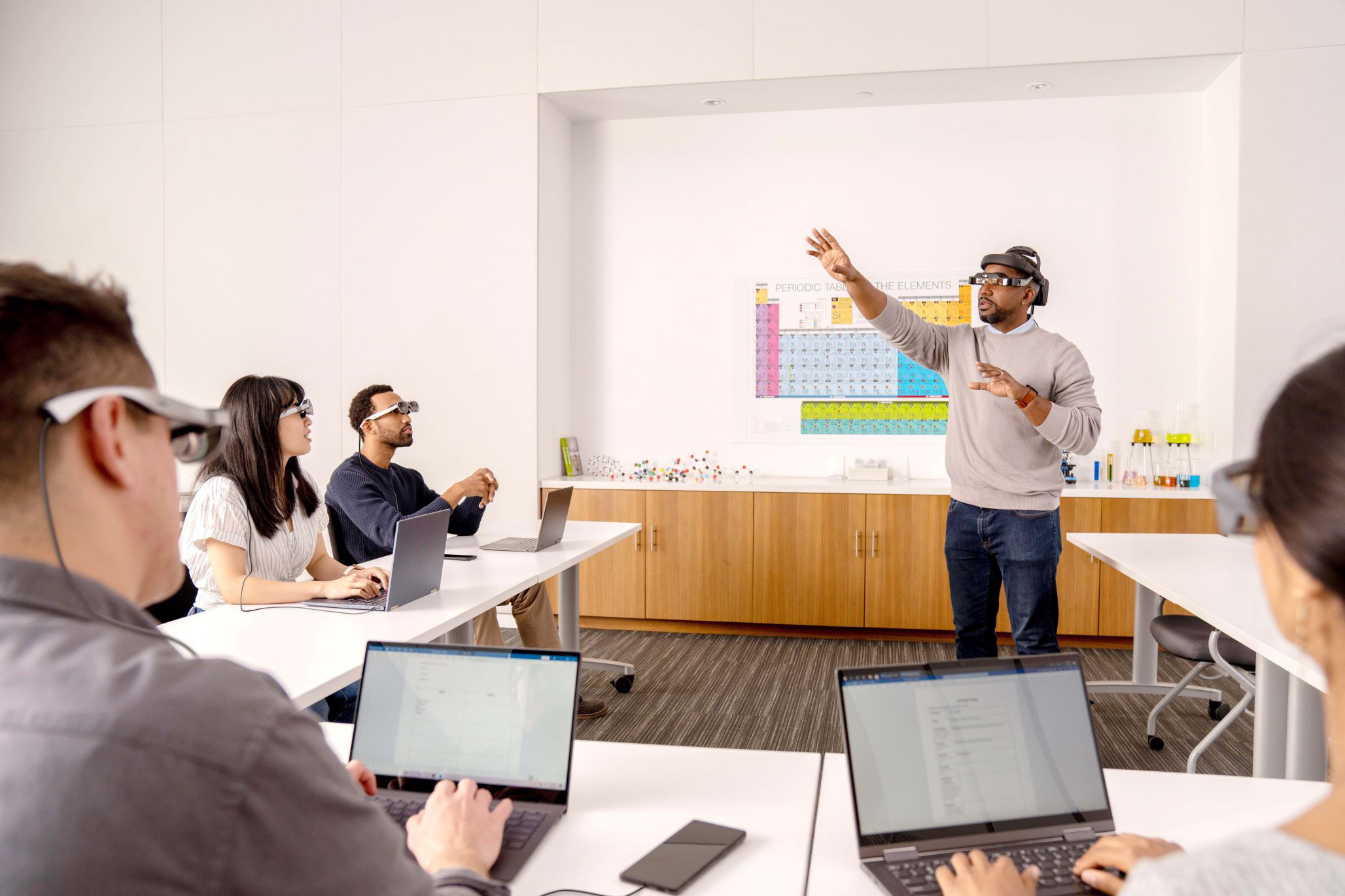 Optimizing Generative AI for Edge Devices - Edge AI and Vision Alliance Optimizing Generative AI for Edge Devices - Edge AI and Vision Alliance