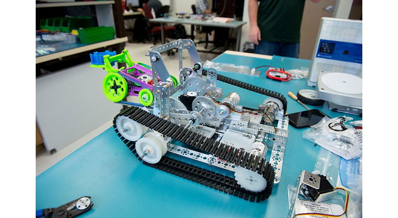 Building a FIRST Tech Challenge robot, Qualcomm style | Qualcomm