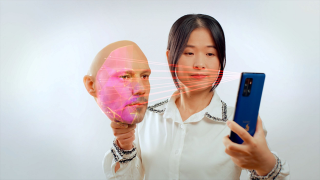 Spoof-proof phones: Virtually un-hackable face authentication is here ...